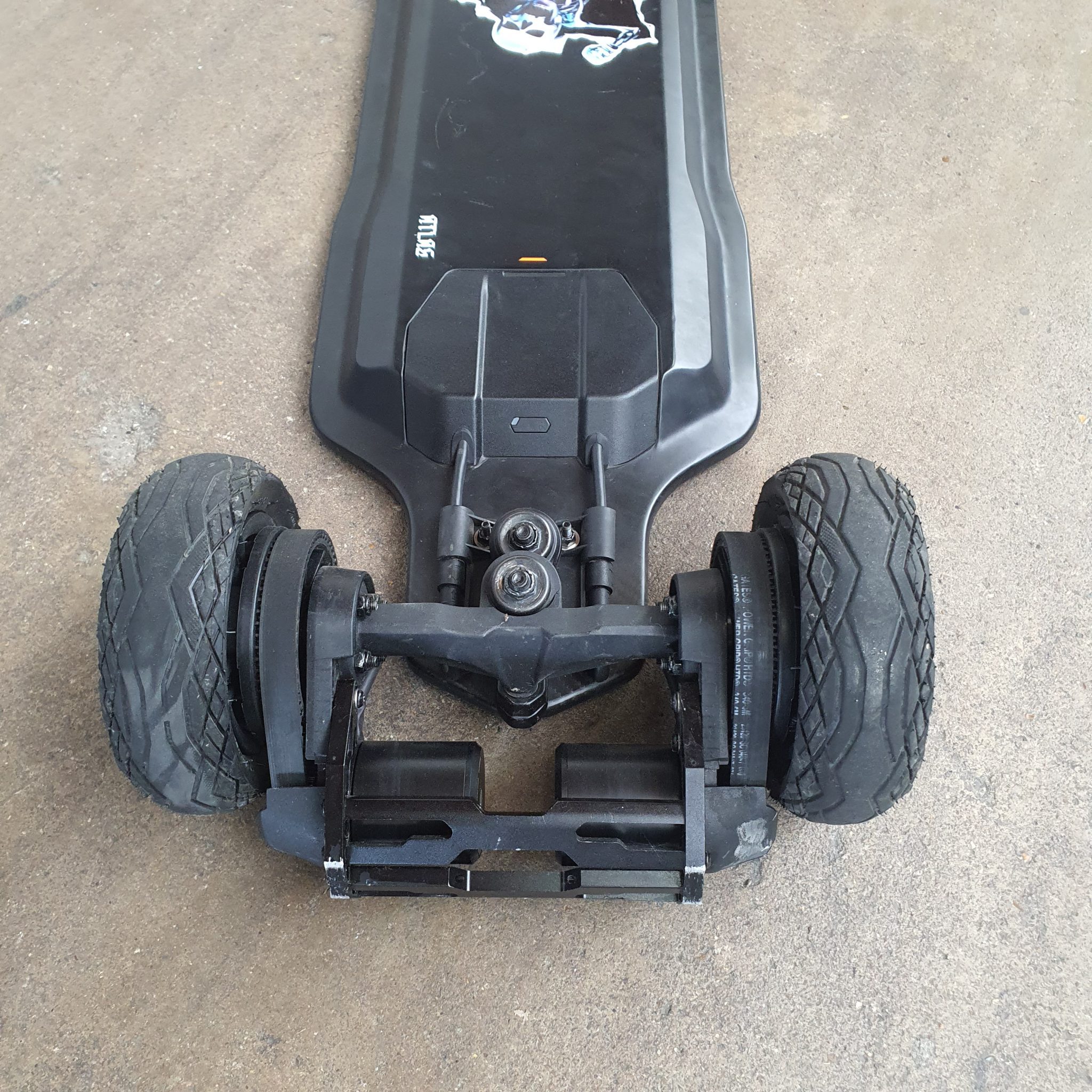 Exway Atlas Carbon Ex-demo | 4WD Electric Skateboard | PET London